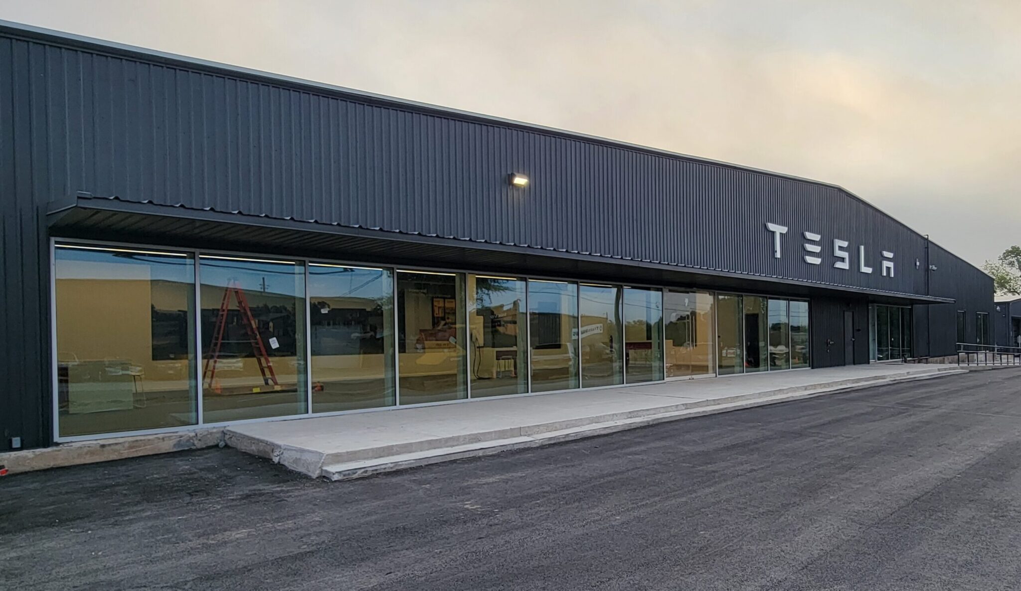 Commercial Storefront Services | Houston Storefront Installation